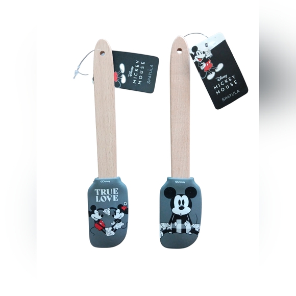 Disney | Kitchen | Disney Mickey Mouse Gray And Black Spatula Duo ...